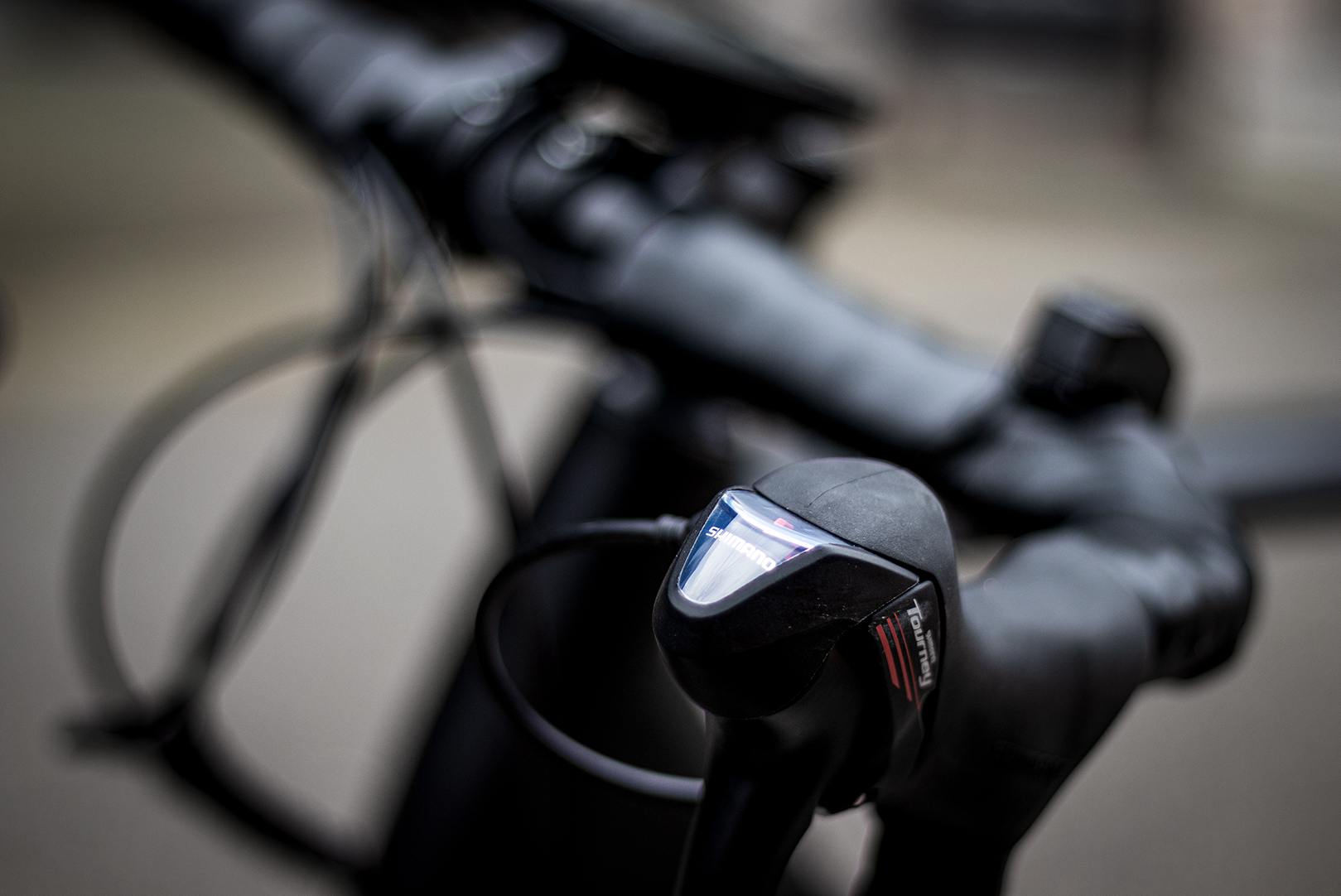 A simple guide to road bike gears and shifting between them | Avaris eBikes